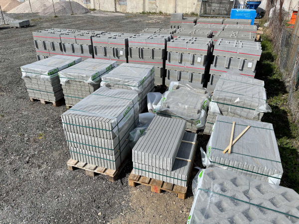 O nás - STONE TRADE Hamuliakovo